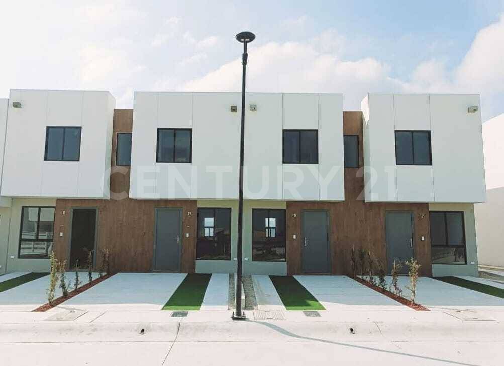 Duplex Facade California Brand New Appearance And Performance For An