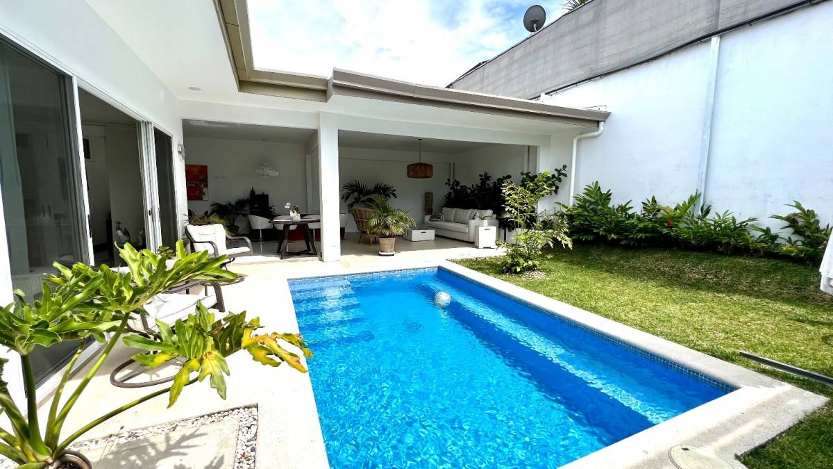 House for Sale in Guachipelin, Escazú, San José | 29892