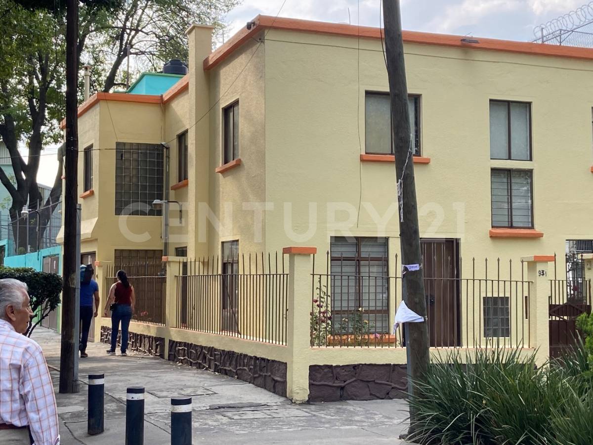 Mexico City Middle Class Homes