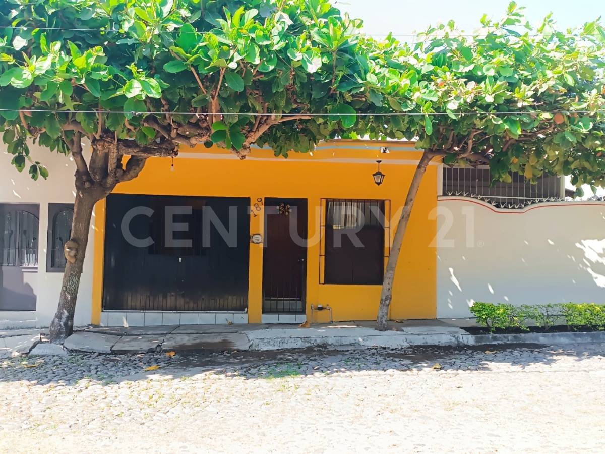 Venta de Casa en La Estancia Infonavit, Colima, Colima