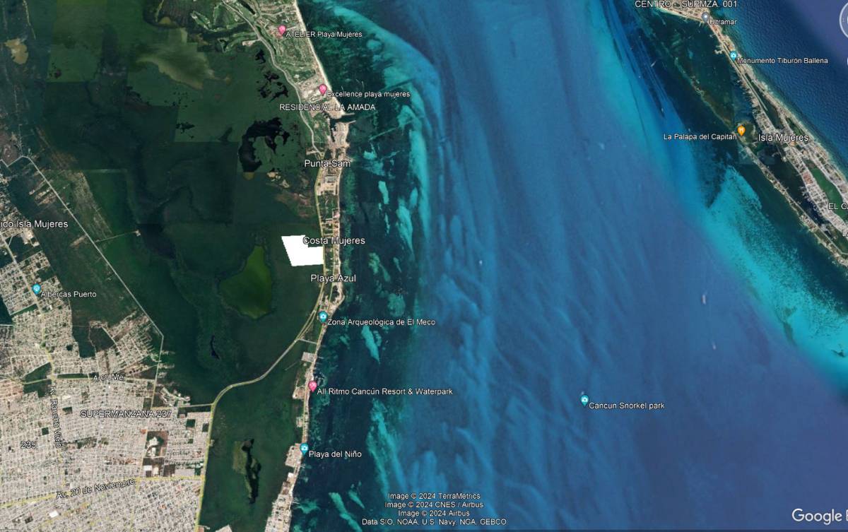 TERRENO CON USO DE SUELO EN ISLA MUJERES CONTINENTAL Isla Mujeres México