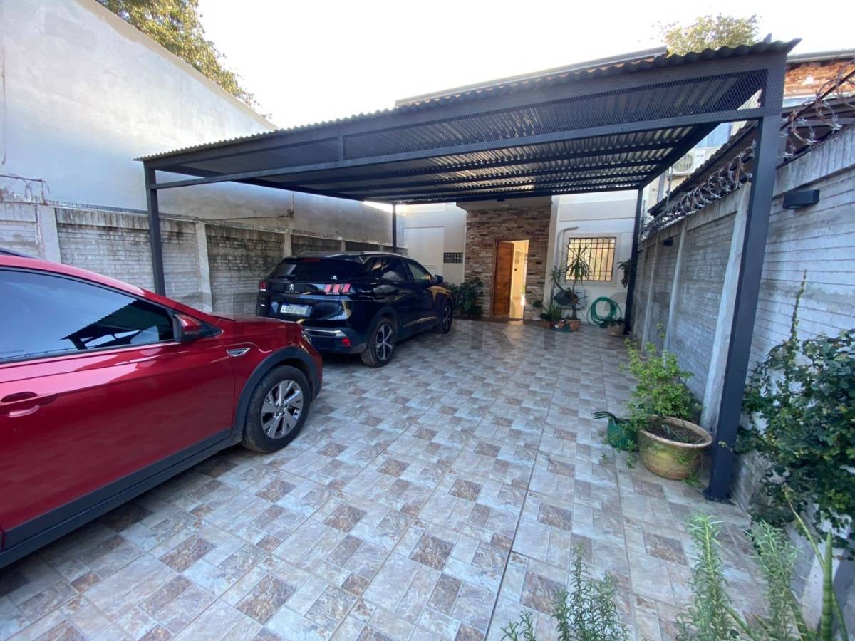 Venta de Casa Dúplex en Itá Enramada, Asunción